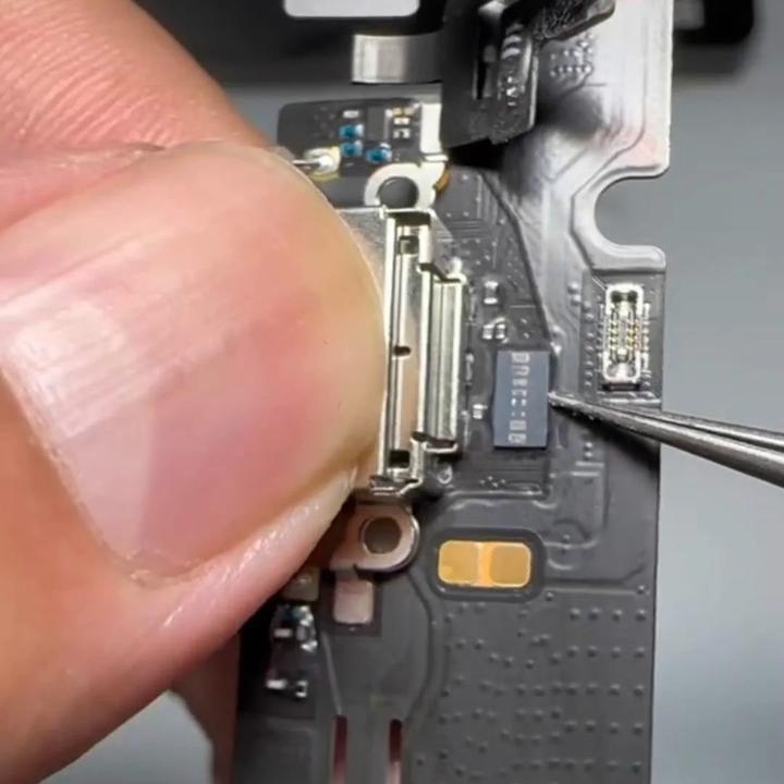 iPhone 15系列发现一颗「神秘芯片」，揭露USB-C传输速度惊人 - 知乎