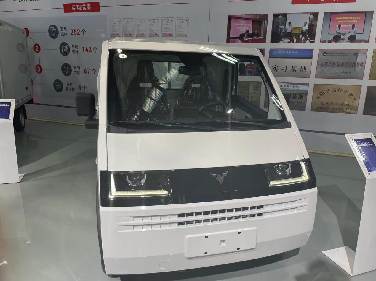 能装会省，7.98万元起的大力牛魔王D05有多牛？ - 知乎