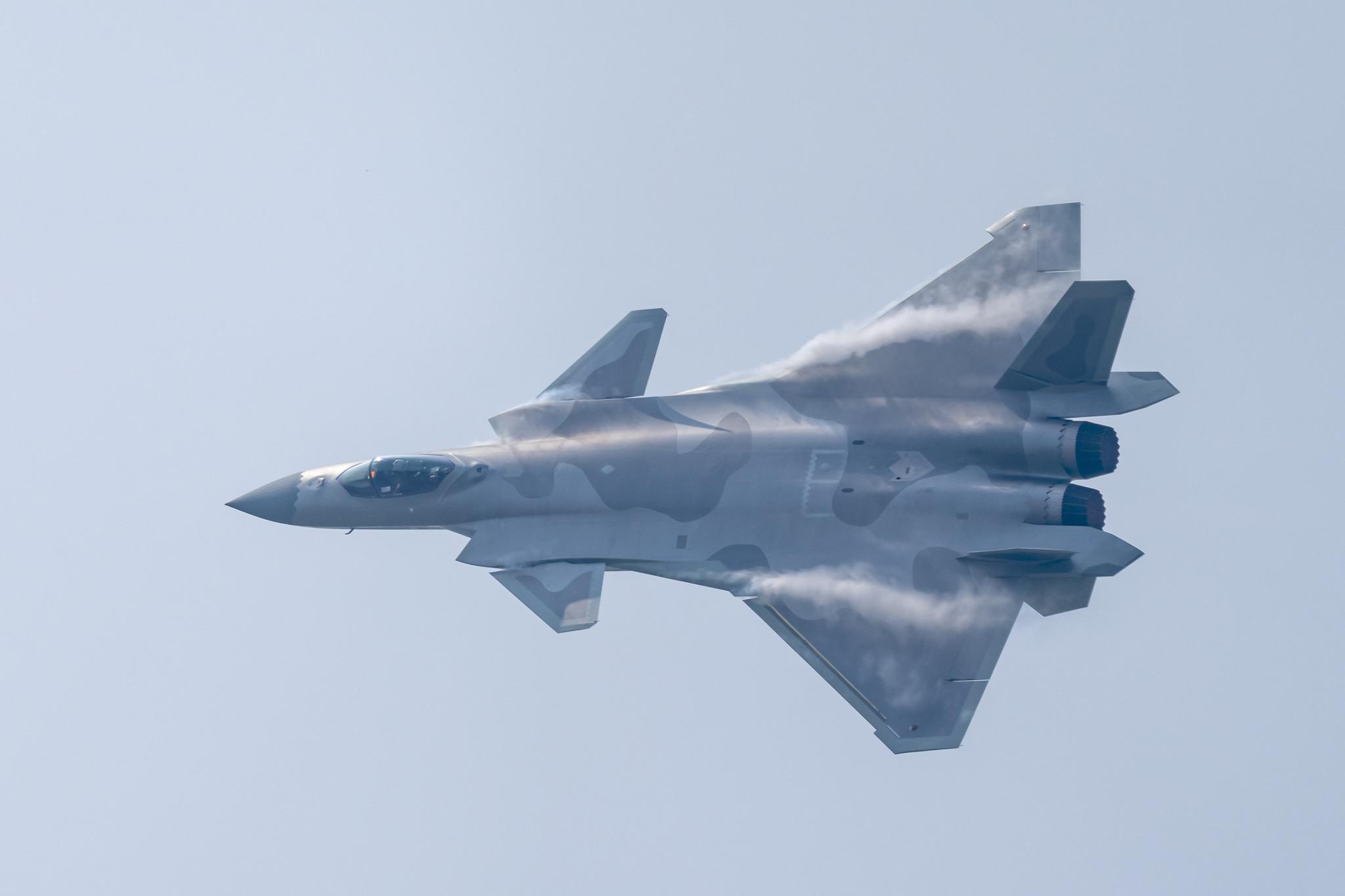 如果当年YF23获胜的话现在的F23将会是怎样的一架飞机？ - 知乎