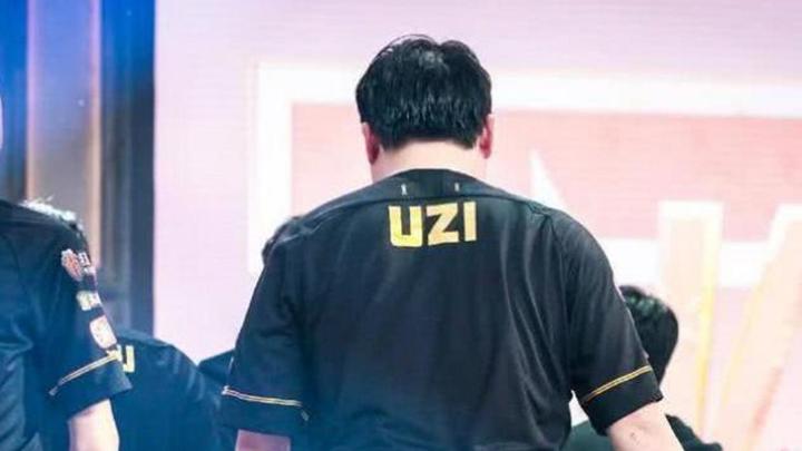 UZI嘲讽自己不配复出，尊重任何选择 - 知乎