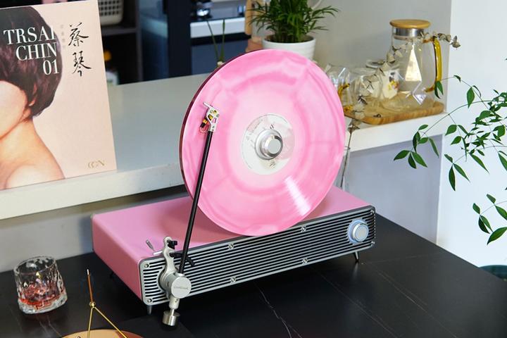 听音乐需要一些仪式感，CoolGeek VS01黑胶唱片机测评 - 知乎