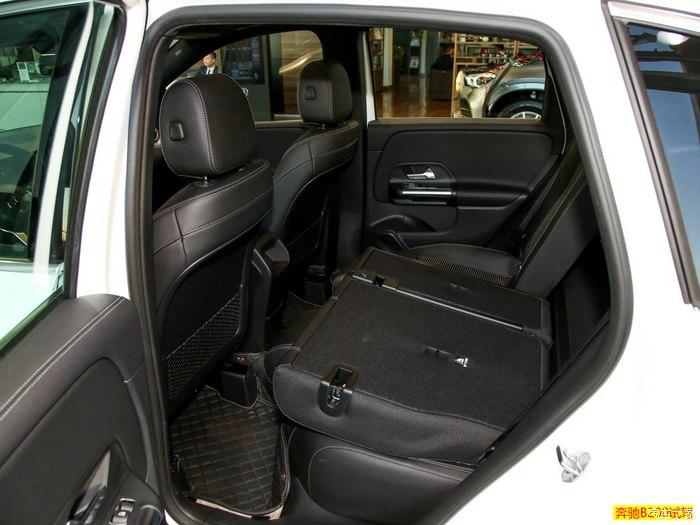 试驾奔驰B200，谈谈它的使用感受和车身配置！ - 知乎