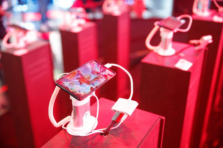 ChinaJoy：vivo NEX实力抢镜，V粉彻底过瘾了！ - 知乎