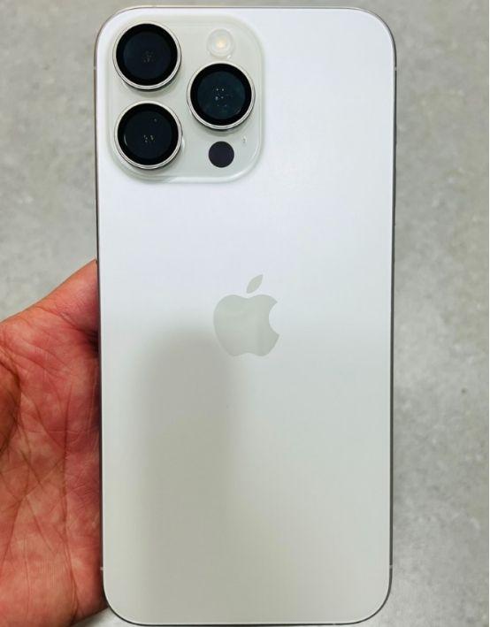 粉丝某鱼捡漏成功！7500买国行iPhone15Pro Max准新机！ - 知乎