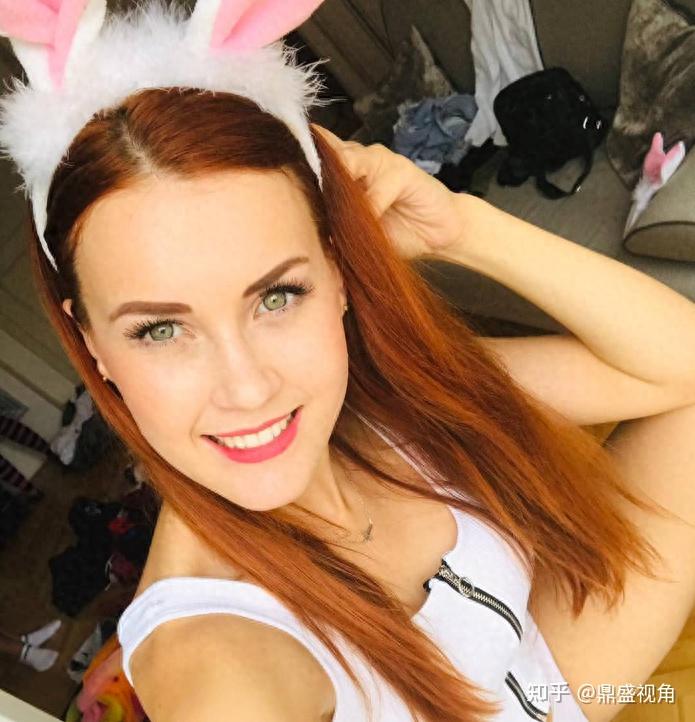 查理·雷德 (Charlie Red)来自捷克共和国的美女 - 知乎