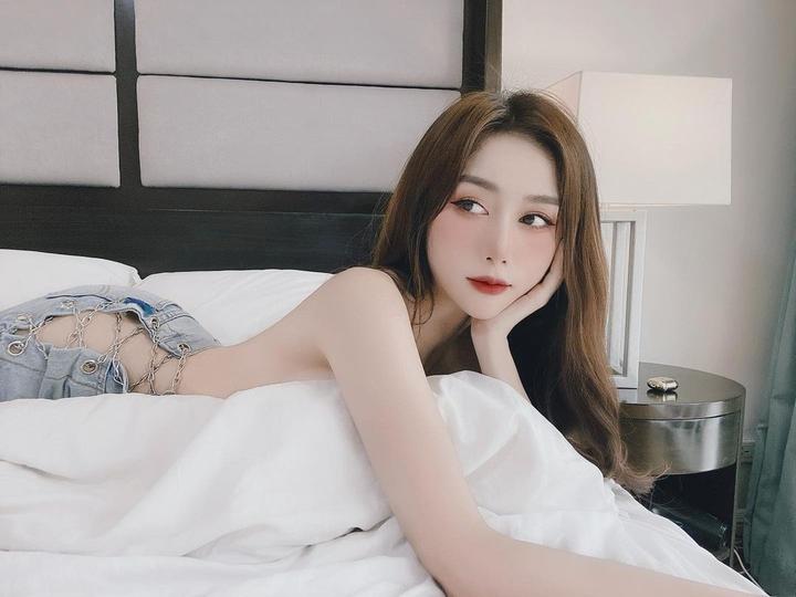 越南DJ正妹Yuu Quynh美图赏 身材性感超魅惑 - 知乎