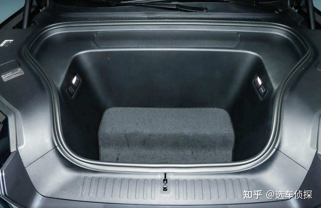 理想i8对比蔚来ES8，空间和智能化差距大，纯电6座SUV - 知乎
