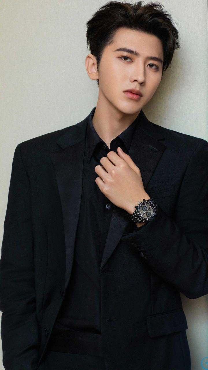 泰格豪雅品牌代言人蔡徐坤 现身日内瓦 助力泰格豪雅发布先锋新作 - 知乎