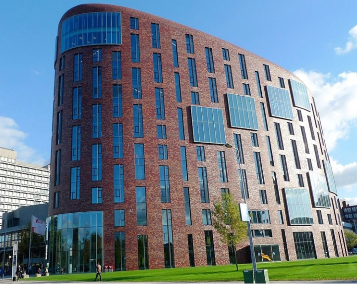 荷兰阿姆斯特丹大学博士生，医学留学 - 知乎