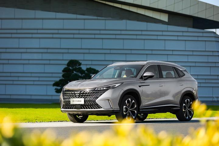 舒享品质进阶，全新第三代荣威RX5实力演绎“12万豪华平替” - 知乎