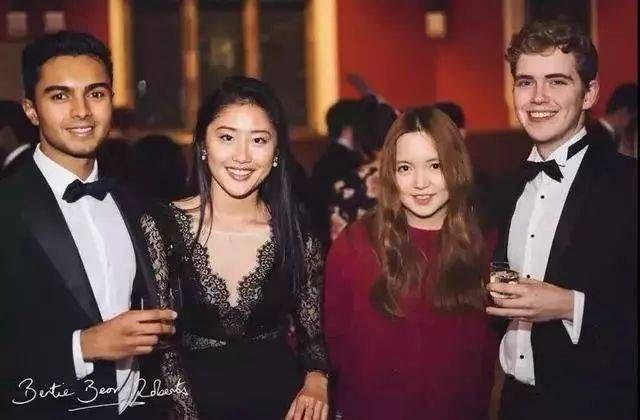 如何评价「18岁牛津性感女学霸」华裔学生 Cecilia Zhao ？ - 知乎