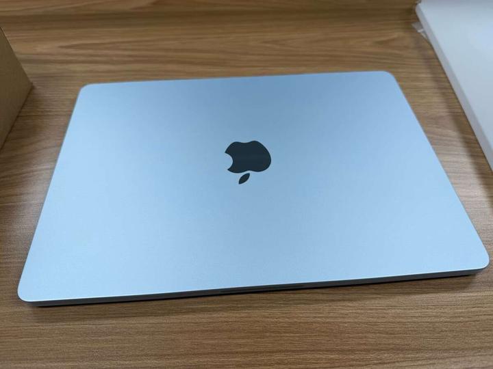 MacBook颜色怎么选？MacBook Air天蓝色款，还是选小新Pro14GT好？ - 知乎