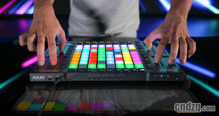 Akai Pro 推出 APC64 Ableton 控制器 - 知乎