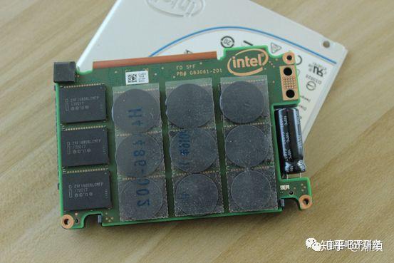 企业级超级邮轮英特尔 P3600 简评 - 知乎