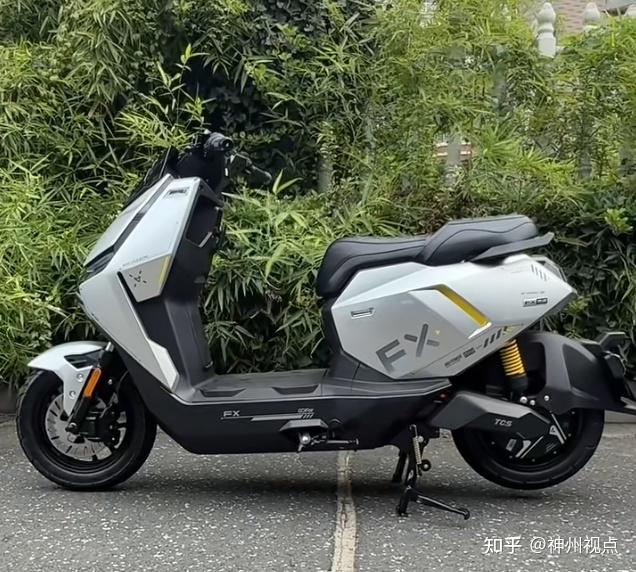 小牛 FX 风速深度体验：比极核AE4 SE贵400，却赢在这些关键处 - 知乎