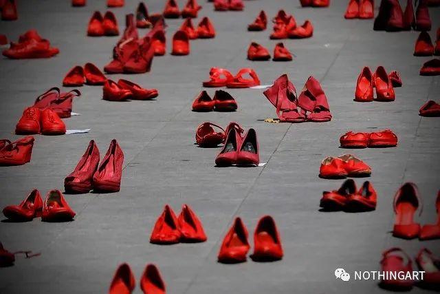 有了发声的自由，就不会再保持沉默 | Elina Chauvet 的红鞋子 - 知乎