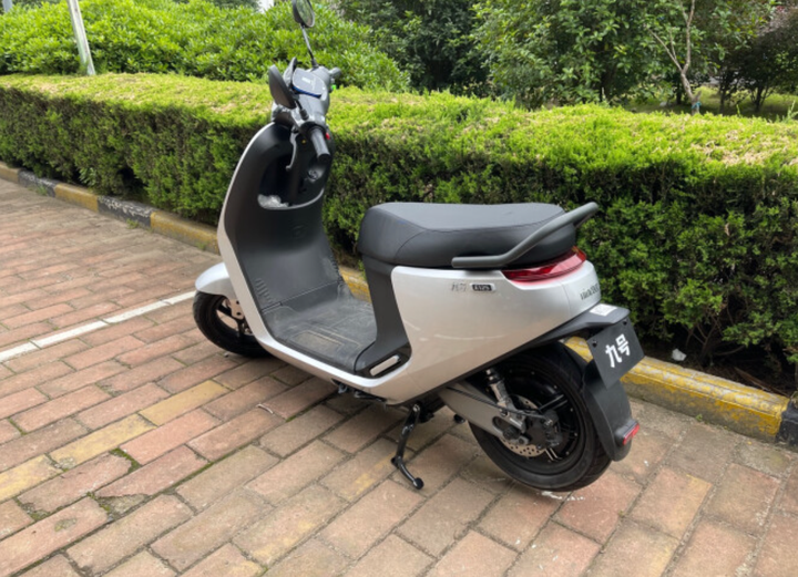 九号E125电动摩托车（九号e125电动车）怎么样？使用三月后优缺点评测 - 知乎