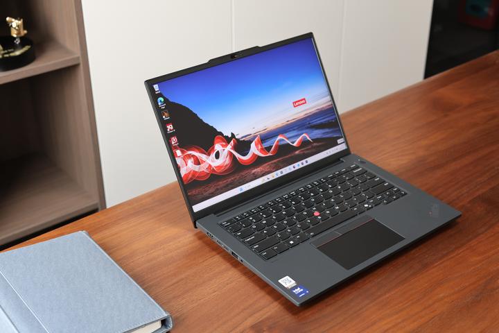 更懂工程师的专业高性能商务本：ThinkPad T14p 2025体验及评测 - 知乎