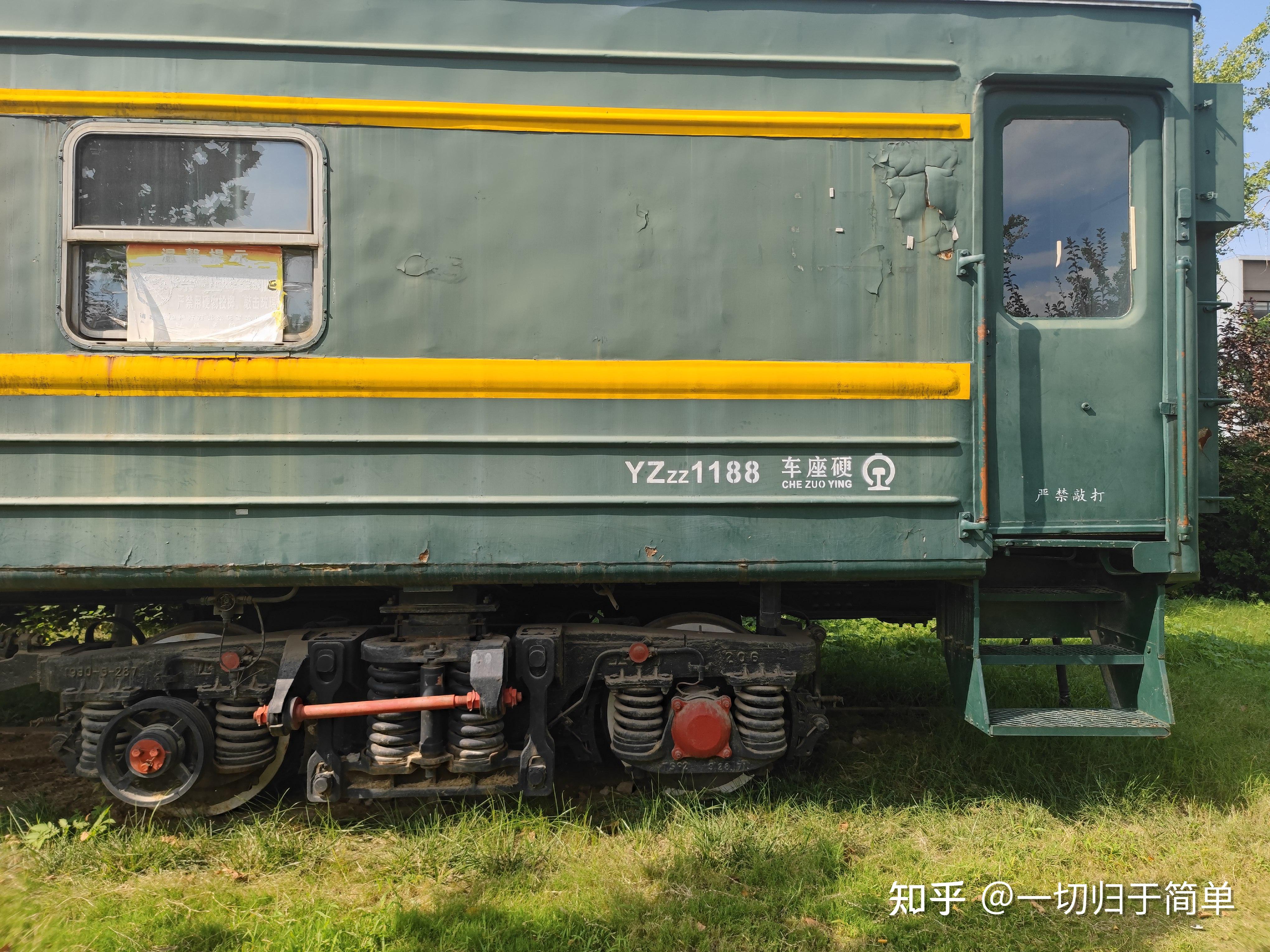 为什么机辆时代中国铁路客车车厢顶截面要做成半圆形，而动车和鼓桶可以做平顶？ - 知乎