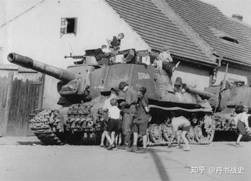 苏联SU-D15突击炮，小身板扛大威力火炮 - 知乎