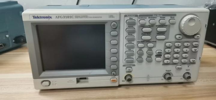 泰克Tektronix AFG3101C 任意波形/函数信号发生器 - 知乎