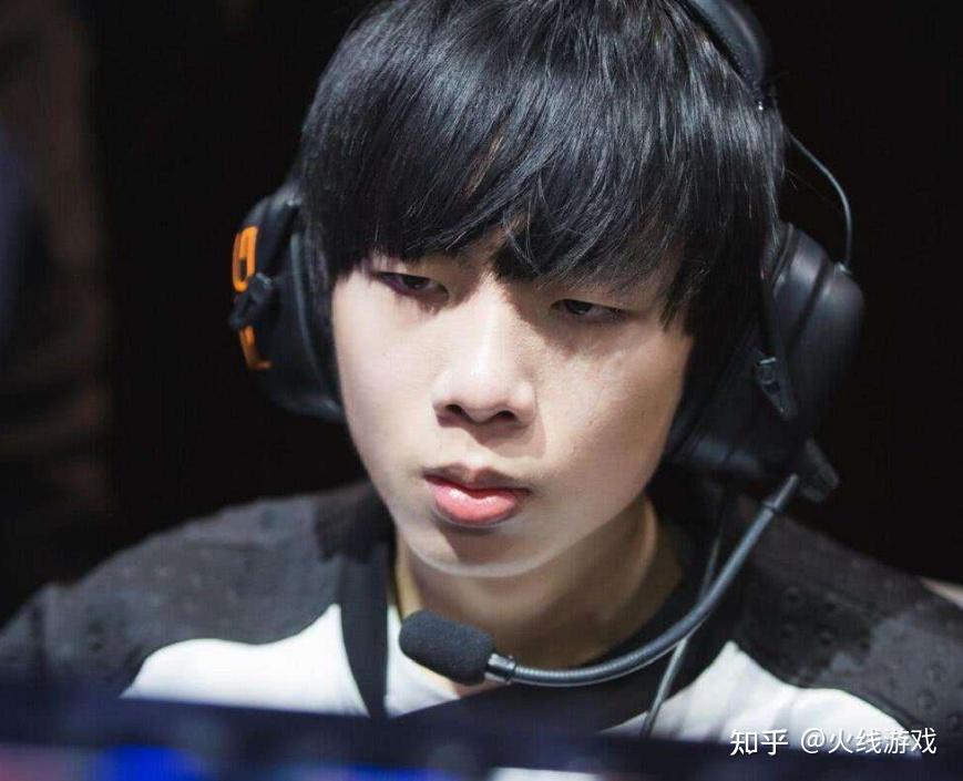 春季赛不会上场！SMLZ透漏转会期内幕，因被拉扯导致没找到下家 - 知乎